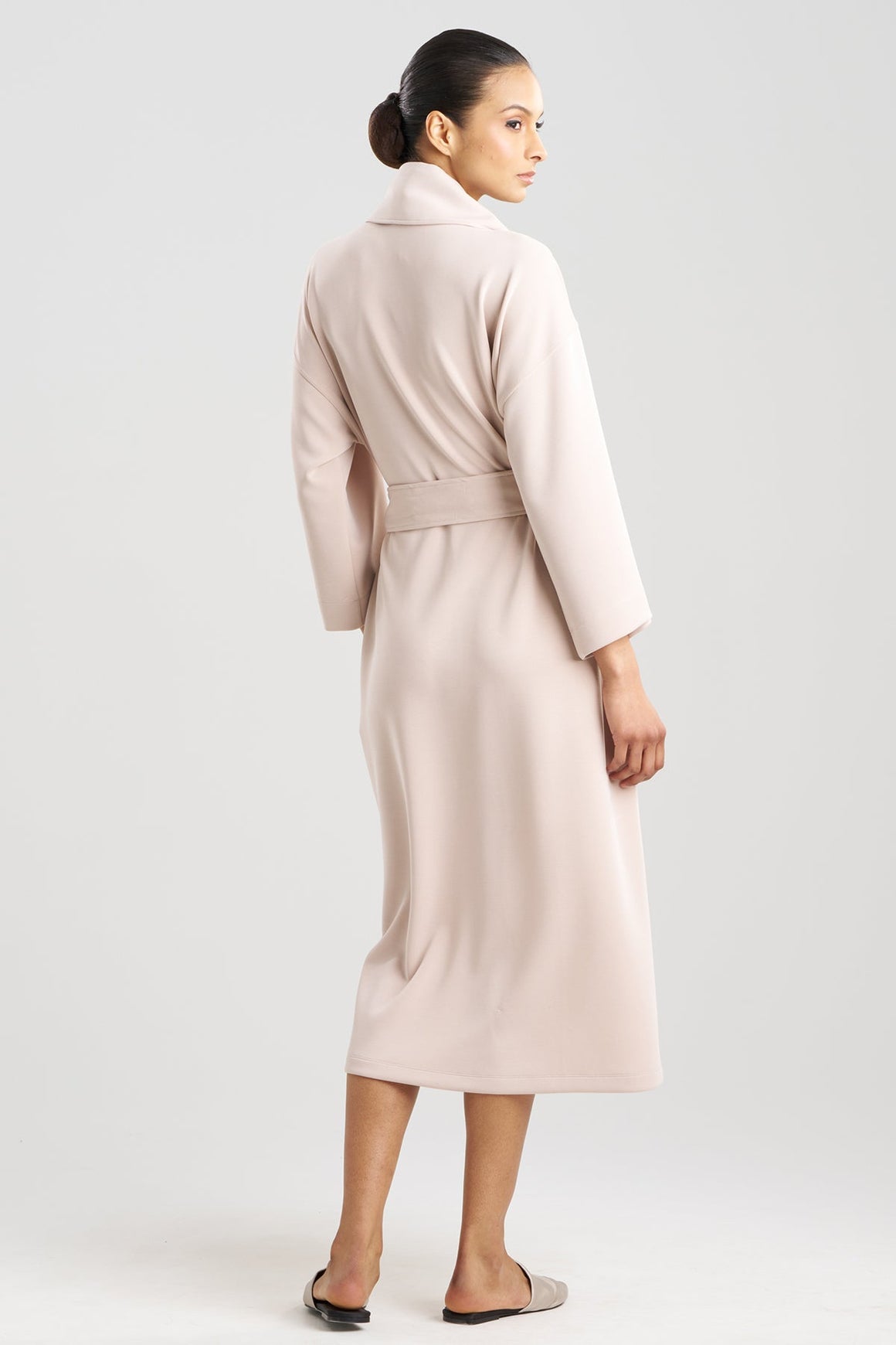 Buy Anywhere Robe in Beige Online | NATORI