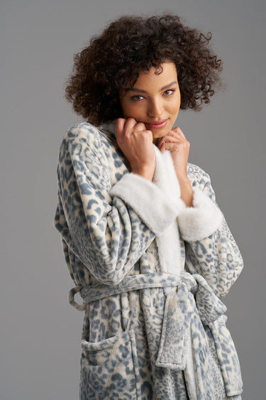 Buy Cashmere Leopard Faux Fur Collar Robe in Silver White Online | NATORI