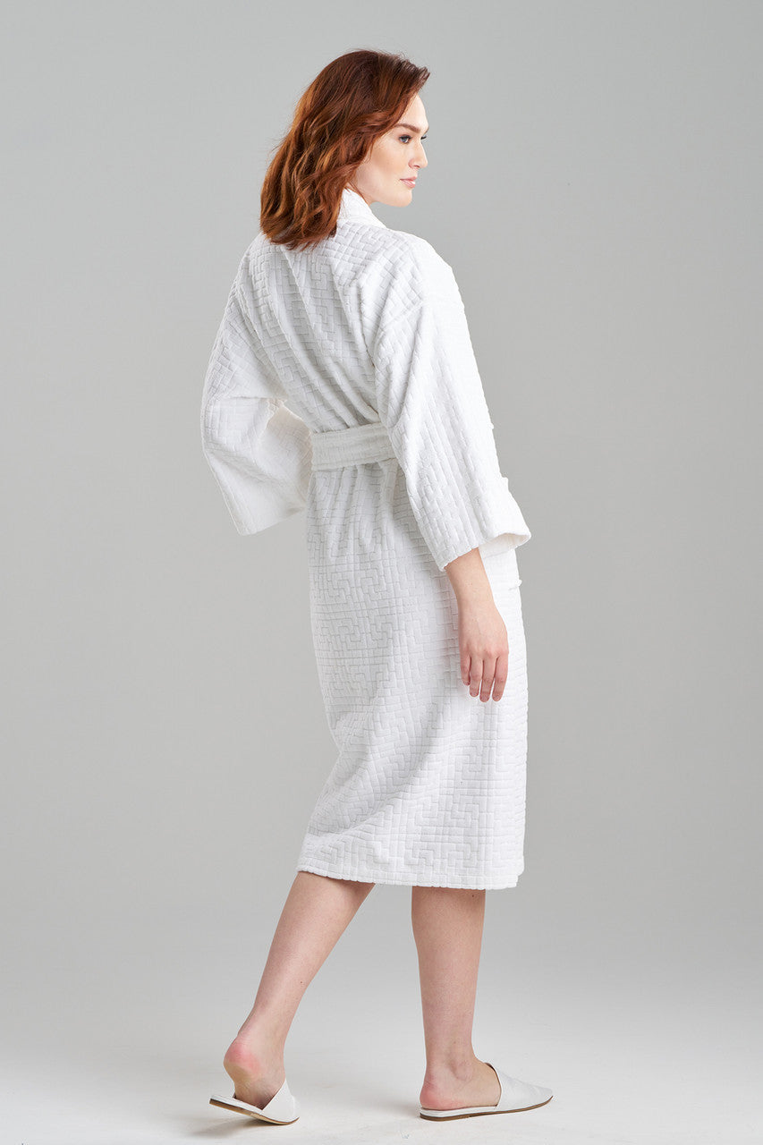Buy Maze Spa Robe in White Online | NATORI