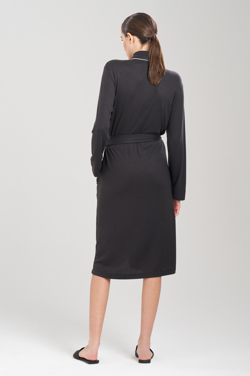 Buy Oasis Piped Collar Robe in Black Online | NATORI