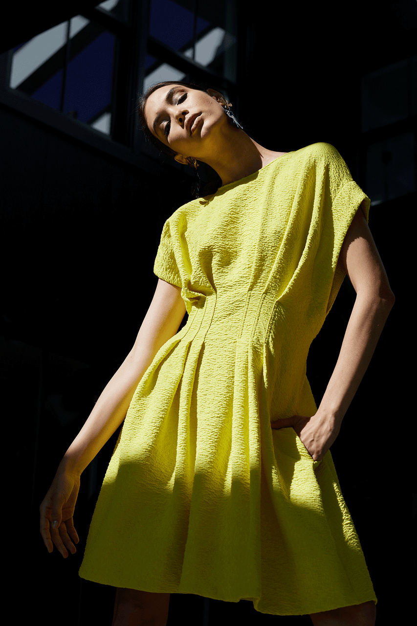 Buy Stretch Texture Jacquard Pleated Dress in Limoncello Online | NATORI