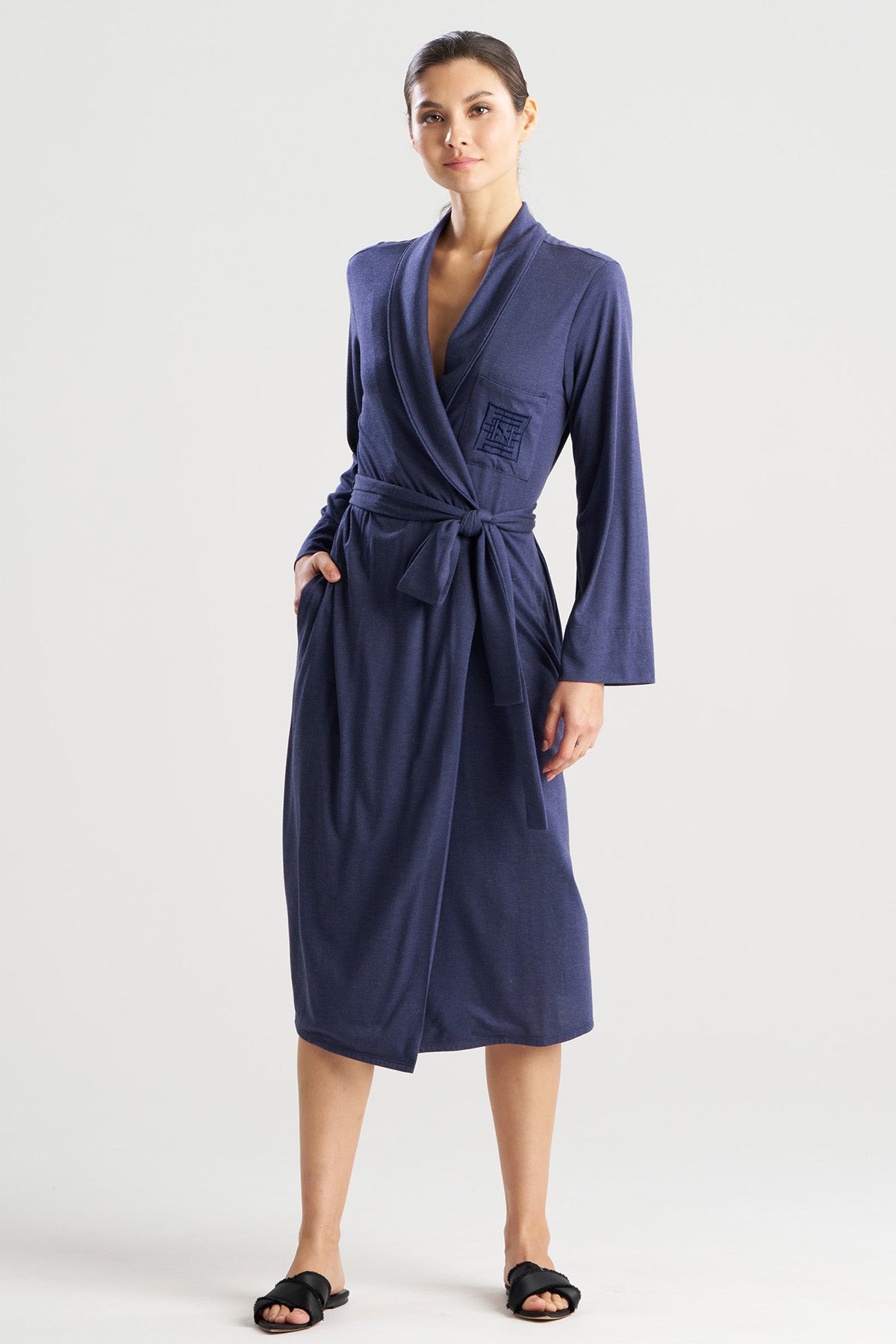 Shangri-La Embroidered TENCEL™ Robe – NATORI
